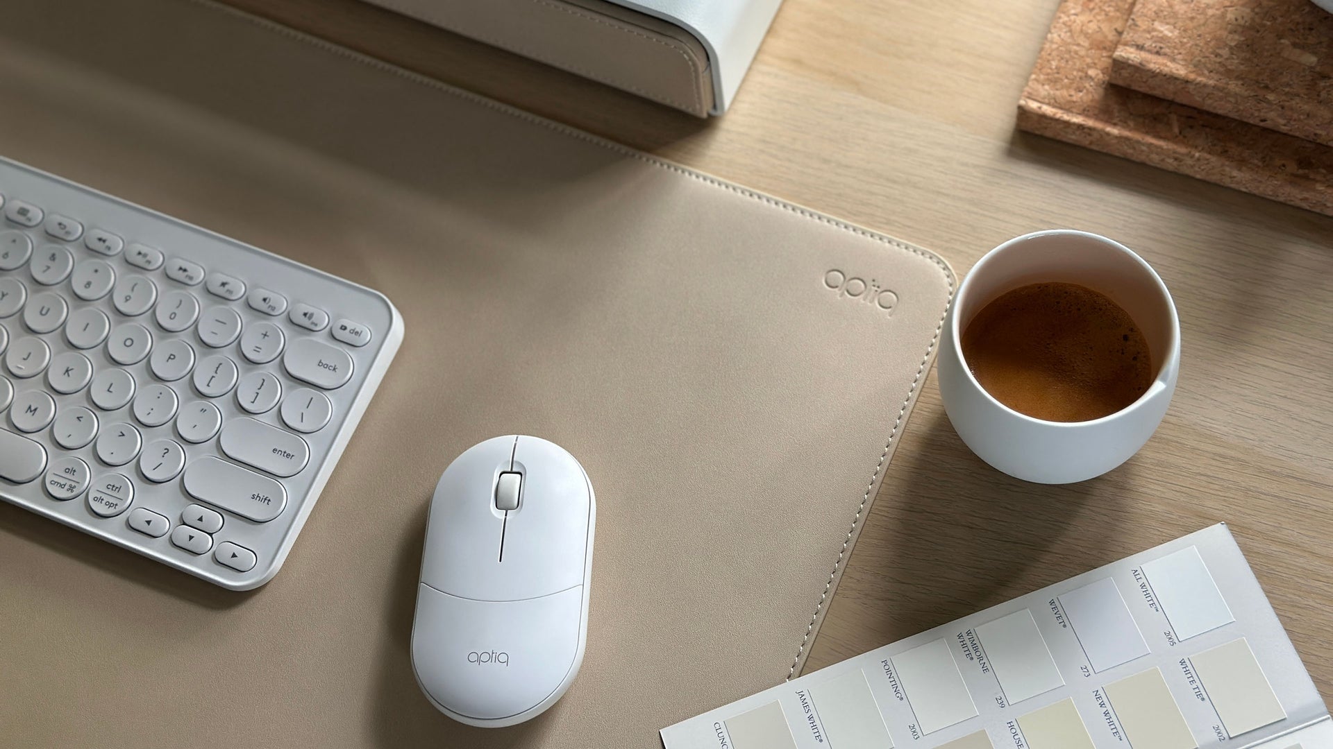 Aptiq - Stijlvol & ergonomische thuiswerkplek accessoires